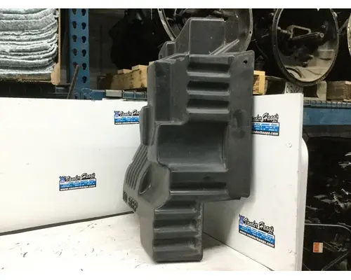 Peterbilt 579 Fender, Inner OEM# >HDPE