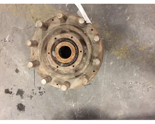 STUD/BUDD PILOTED - STEE 10 LUG HUB OEM# 333P2668 in Toledo, OH #685980