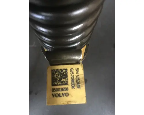 VOLVO D13 SCR Fuel Injector OEM# 85003656 in Abbotsford, BRITISH ...