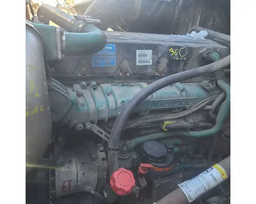 VOLVO D13 Engine Assembly in Westland, MI #103368