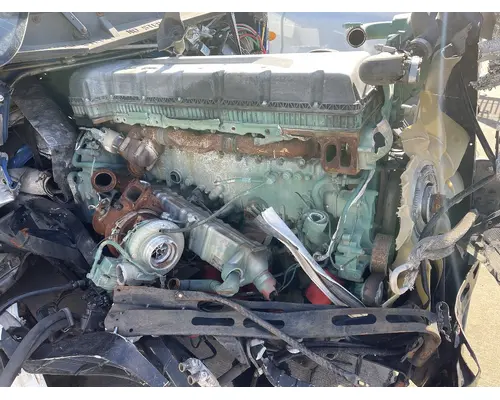 VOLVO D13 Engine Assembly OEM# D13J425 in CRANDALL, TX #81909