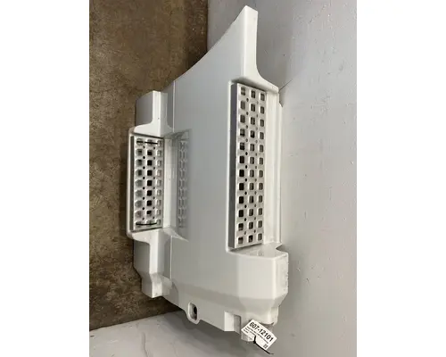 VOLVO VNL Gen 2 Side Fairing OEM# 82749436 in Dorr, MI $348.00 #607-12101