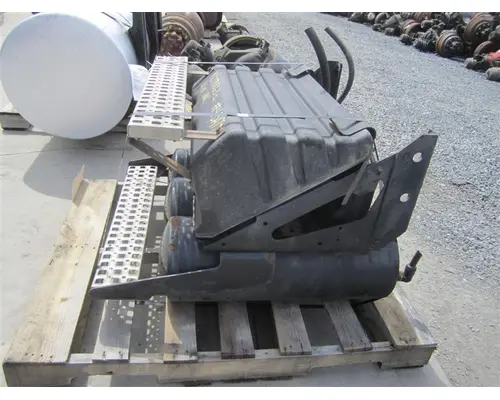 VOLVO VNL BATTERY BOX in Easton, MD $350.24 #M078863