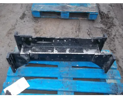 VOLVO VNL CROSSMEMBER in Stockton, CA $225.00 #2047078