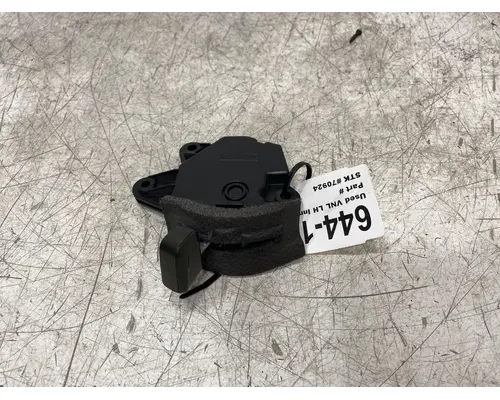 VOLVO VNL Door Small Parts OEM# 20570721 in Dorr, MI #724-10052