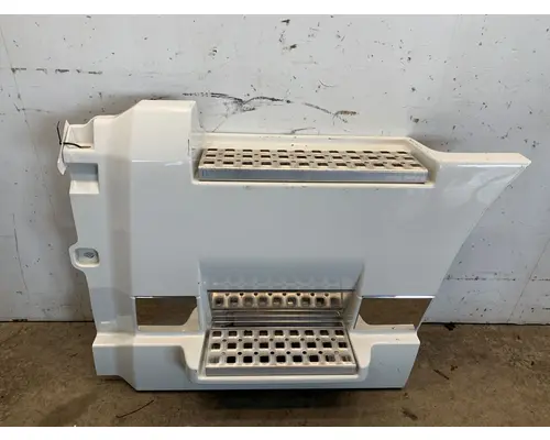 VOLVO VNL Fairing OEM# 82749434 in Dorr, MI $250.00 #607-11547