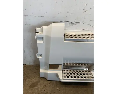 VOLVO VNL Fairing OEM# 82749434 in Dorr, MI $250.00 #607-11547