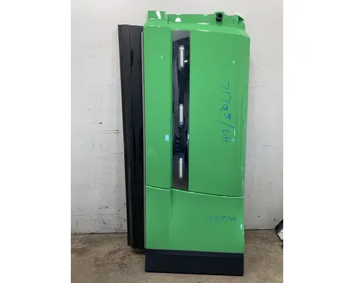 VOLVO VNL Fairing OEM# 82768540 in Dorr, MI $950.00 #607-11704