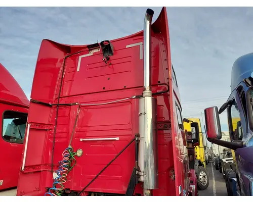 VOLVO VNL MUFFLER in Stockton, CA #2226863