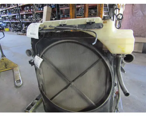 VOLVO VNL Radiator Shroud OEM# 20971031 in OWENSBORO, KY #130259