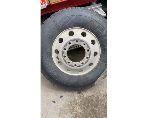 VOLVO VNL Tire and Rim in Abbotsford, BRITISH COLUMBIA #33780