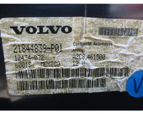 VOLVO VNM GAUGE CLUSTER OEM# 21844839-P01 in Tampa, FL #2232657