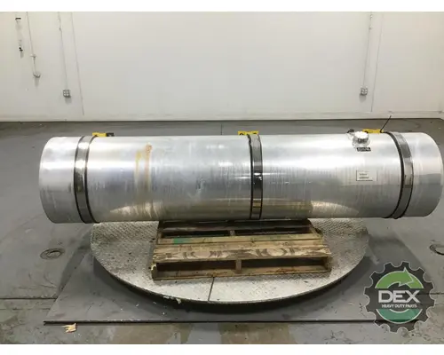 VOLVO VT880 2341 fuel tank OEM# 20558844 in Advance, NC $351.00 #611681