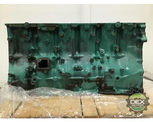 VOLVO 2121 cylinder block OEM# 21048297 in Advance, NC $2,990.93 #464765