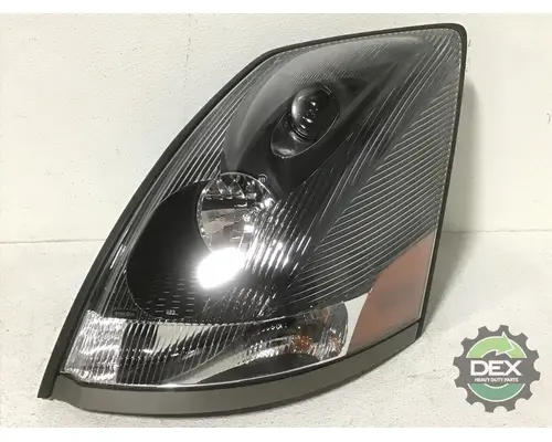 VOLVO 3521 headlamp, complete OEM# 82329124 in Advance, NC #543574