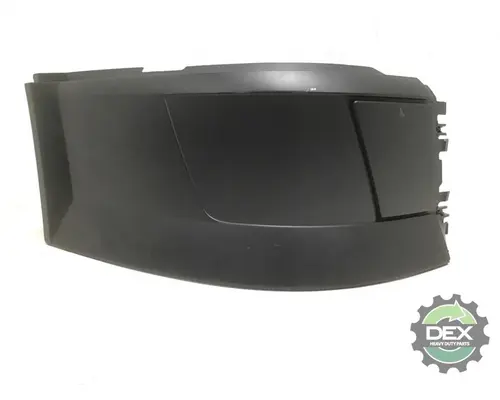 VOLVO 8611 bumper, front OEM# 82721516 in Advance, NC #568704