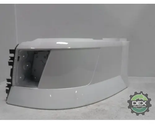 VOLVO 8611 bumper, front OEM# 82721510 in Advance, NC #570045