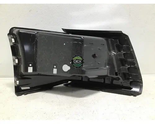 VOLVO 8611 bumper, front OEM# 82750062 in Advance, NC #576440