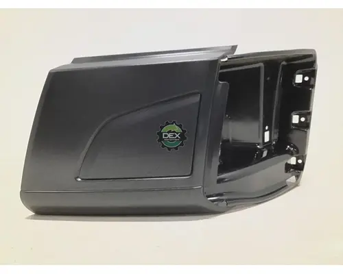 VOLVO 8611 bumper, front OEM# 82750062 in Advance, NC #576448