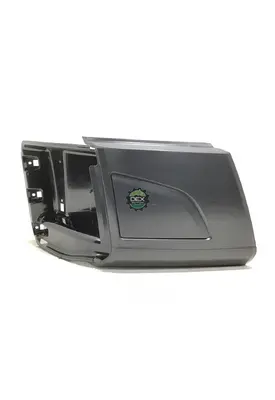 VOLVO 8611 bumper, front OEM# 82750064 in Advance, NC #576449