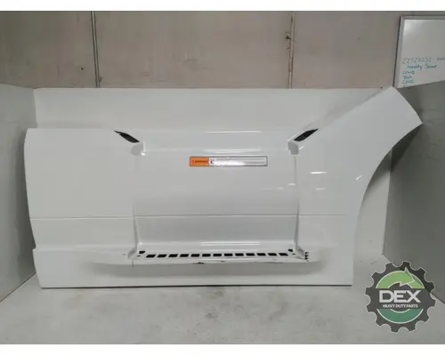 VOLVO 8916 chassis fairings OEM# 82748368 in Advance, NC #566852