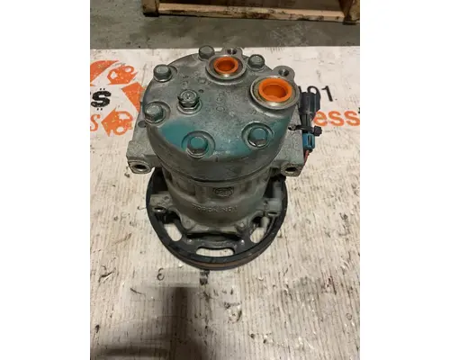 VOLVO Air Conditioner Compressor OEM# 82768117 in Abbotsford, BRITISH ...