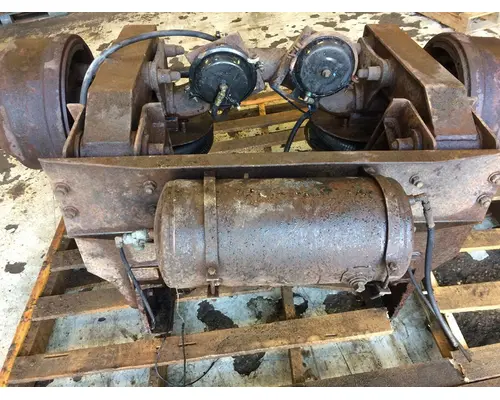 WATSON & CHALIN Tag Axle Lift Axle in Dorr, MI #311-10114