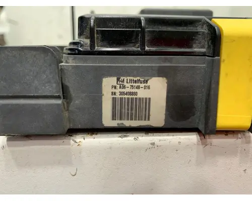 WESTERN STAR 4900 Fuse Panel OEM# A0676148016 in Dorr, MI $270.00 #628 ...