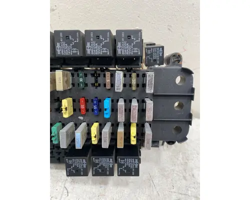 WESTERN STAR 4900 Fuse Panel in Dorr, MI #628-10360