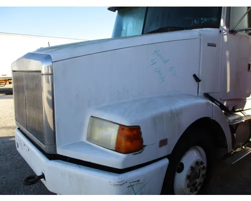 WHITE/GMC WIA HOOD in Tampa, FL #2348033