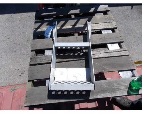 Step OEM# A82-1014-1 in Holland, MI $30.00 #23076